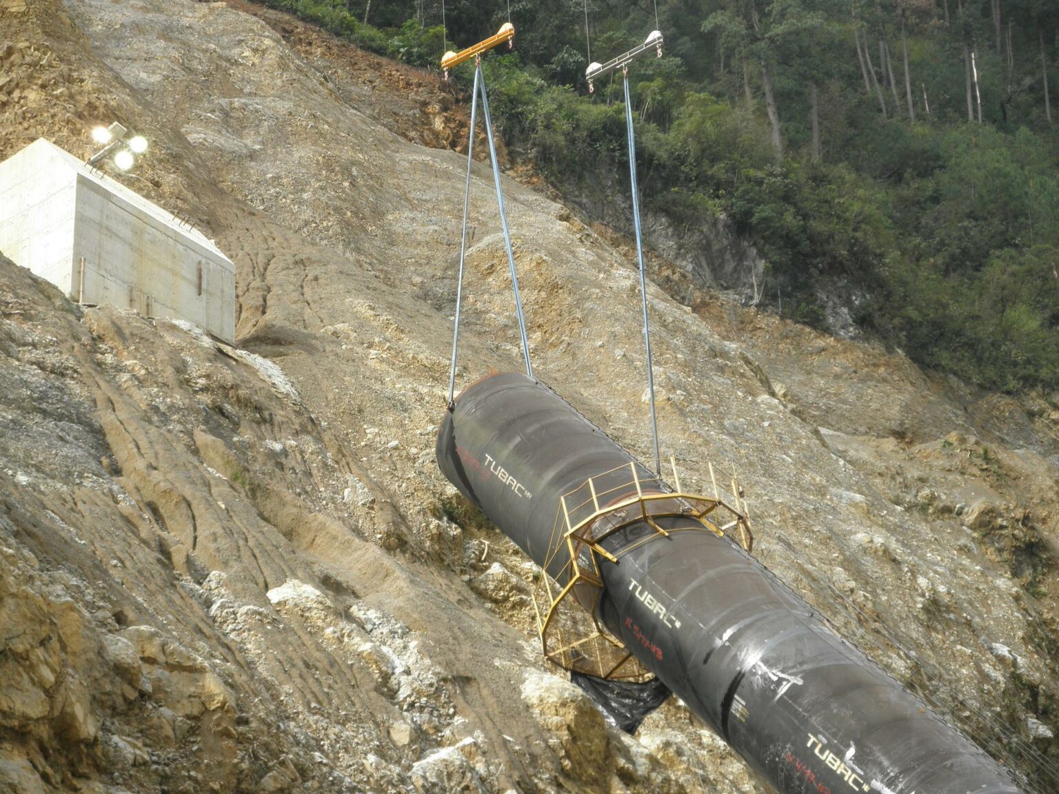 LCS – The Cable Crane Company – Tubería forzada Palo Viejo