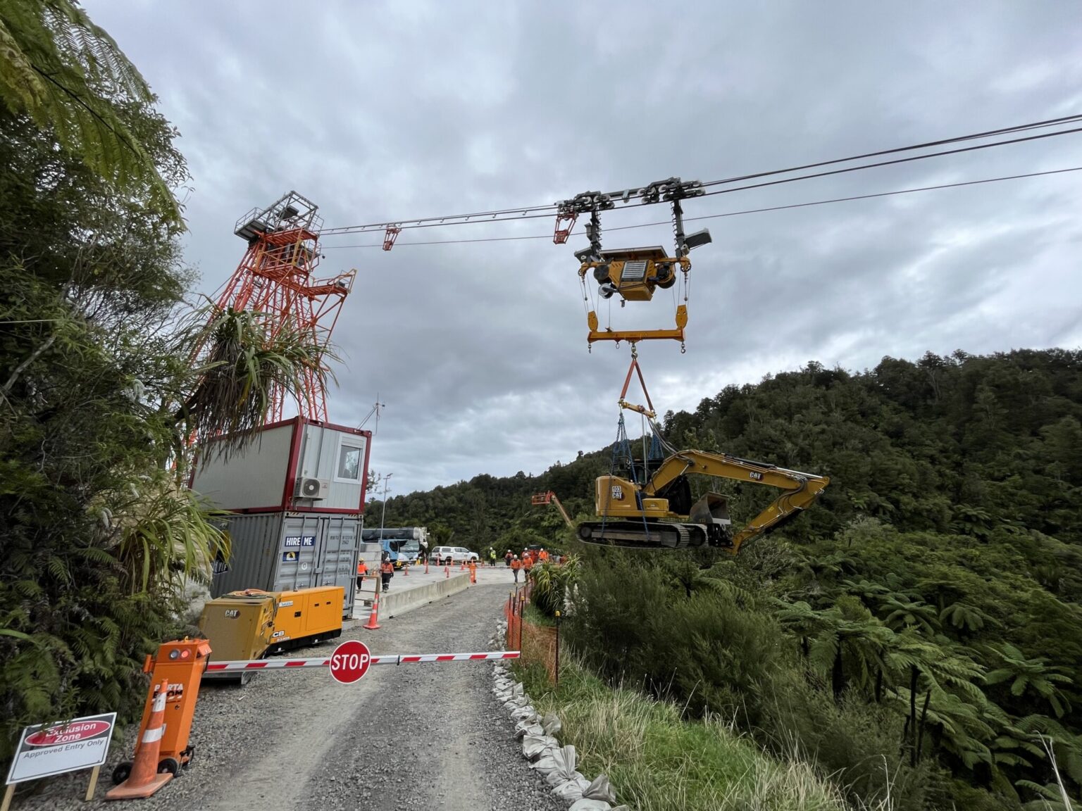 LCS – The Cable Crane Company – Construcción de carreteras en State ...